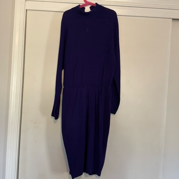 St. John | Dresses | Vintage St John Dress | Poshmark